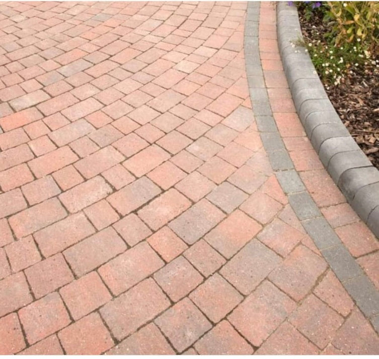 Brett's Alpha Large Brindle Block Paving – Huntley Group & Son Ltd